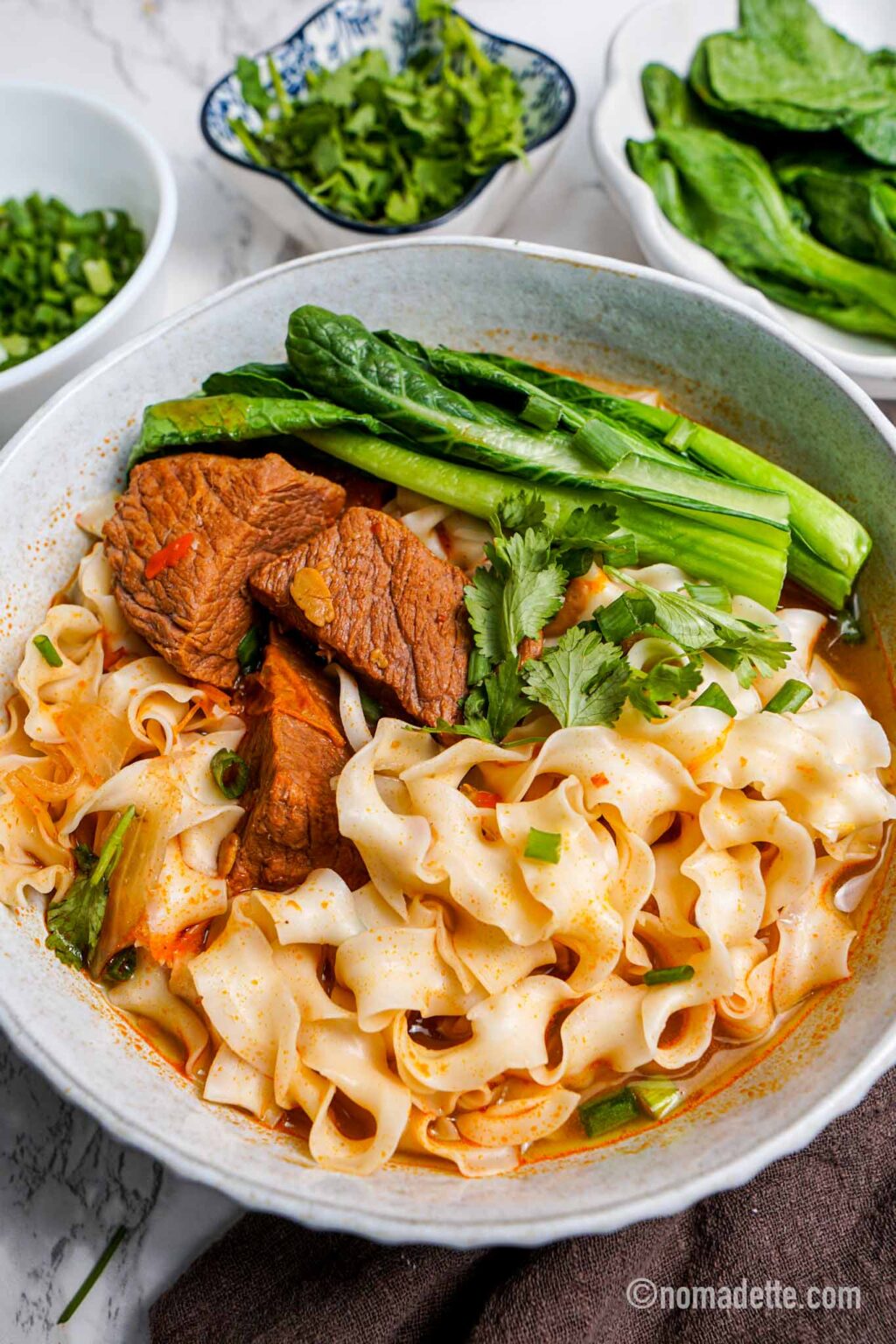Pad Woon Sen | Thai Stir Fried Glass Noodles - Nomadette