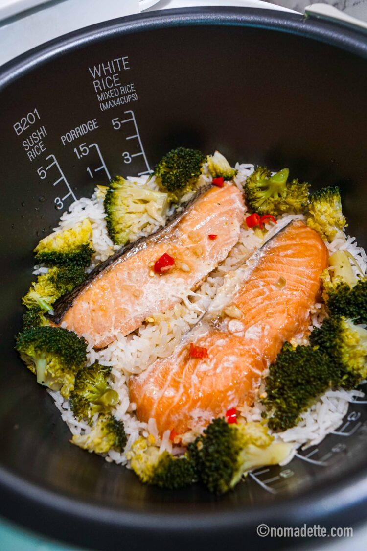 Vietnamese Rice Cooker Salmon Rice - Nomadette